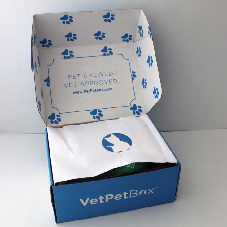 VetPet Box Cat Subscription Review + Coupon - May 2020 | MSA