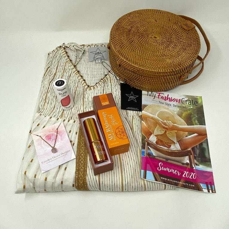 The 18 Best Women’s Fashion Subscription Boxes of 2022 – Readers ...