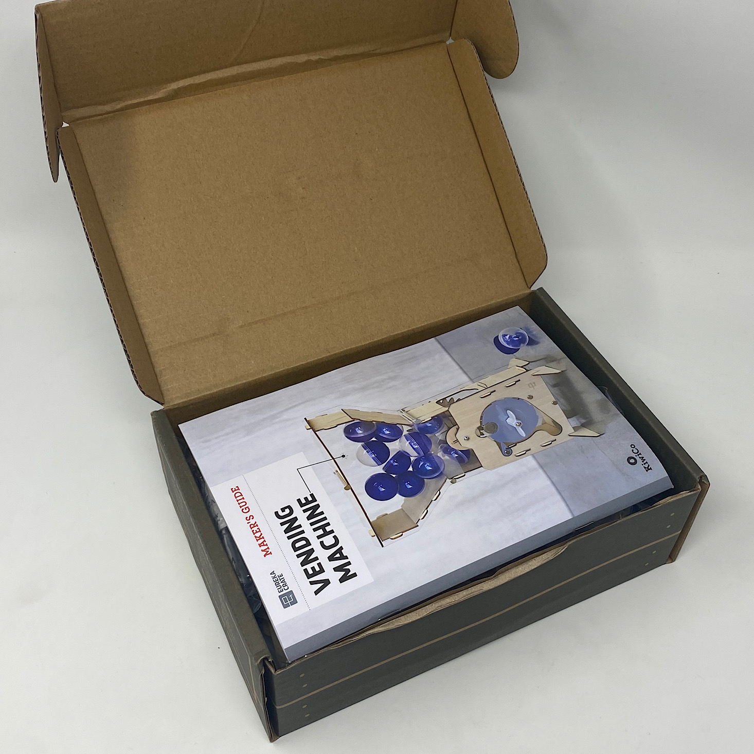 KiwiCo Eureka Crate Review + Coupon – Vending Machine | MSA