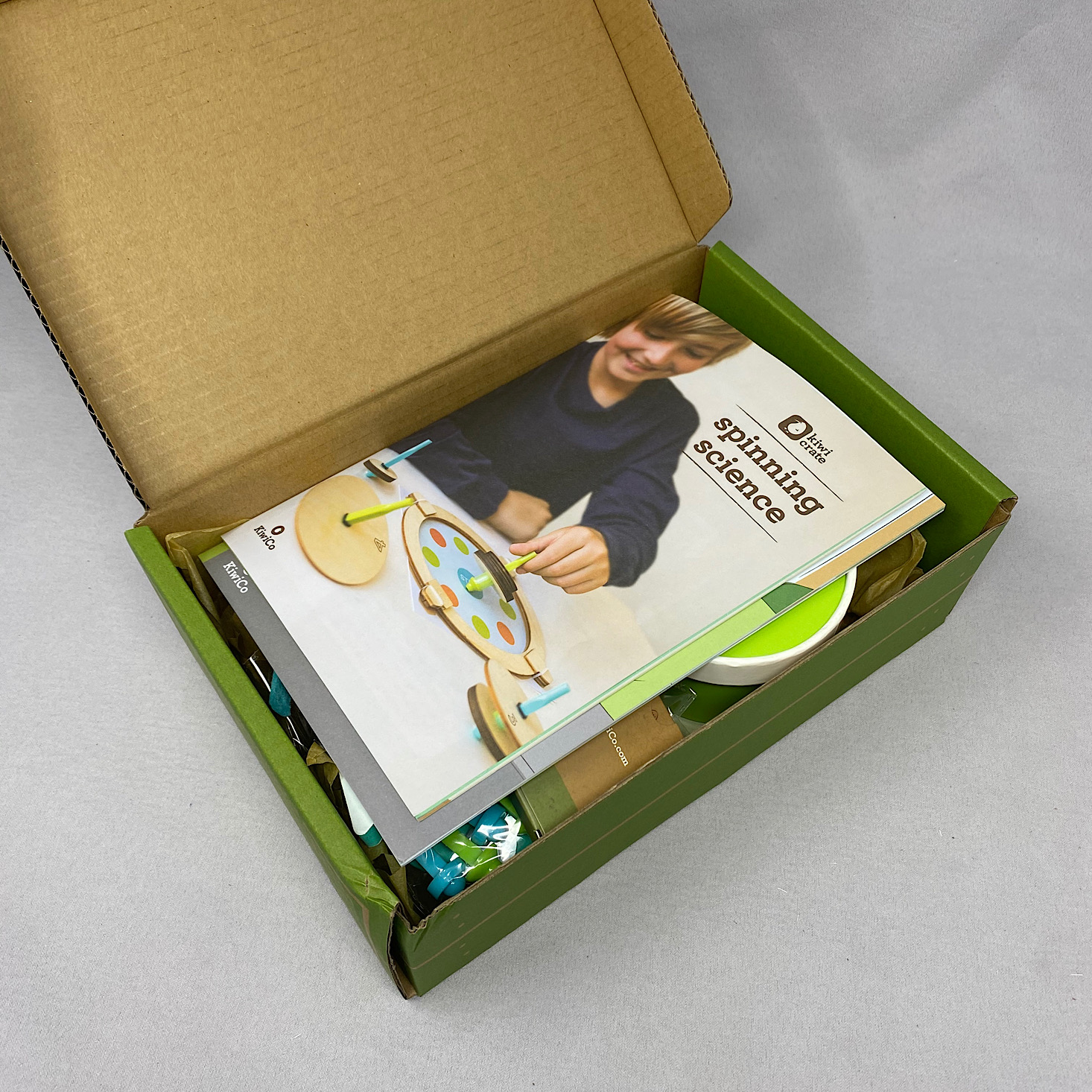 KiwiCo Kiwi Crate Review + Coupon – Spinning Science | MSA