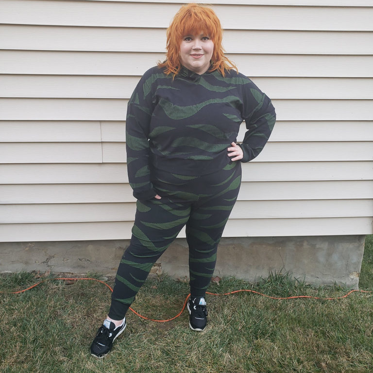 Fabletics VIP Plus Size Review + Coupon – Matching Set | MSA