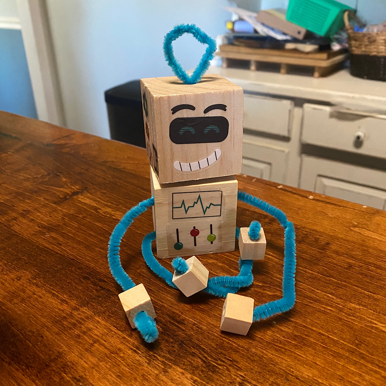 KiwiCo Kiwi Crate “Robots and Coding” Review + Coupon | My Subscription ...