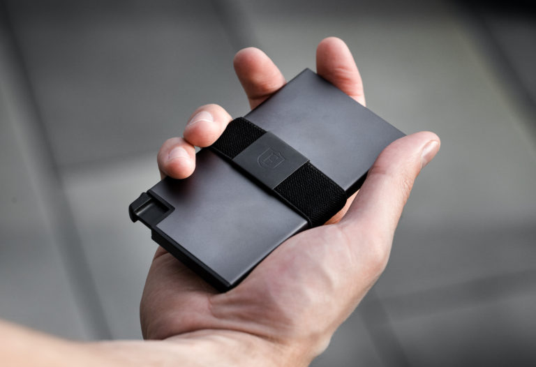 Ekster vs. Ridge: Here’s My Clear Choice | My Subscription Addiction