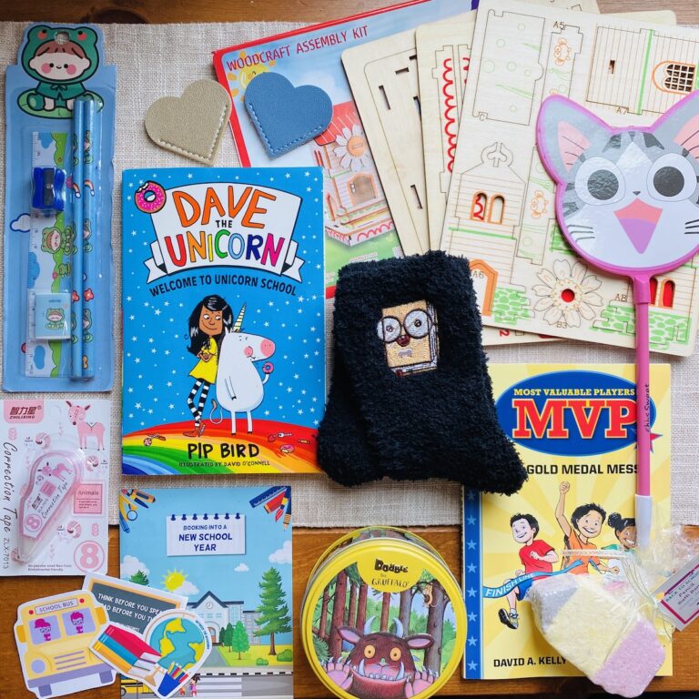 beTWEEN the Bookends Early Reader Review: “Booking into a New School ...