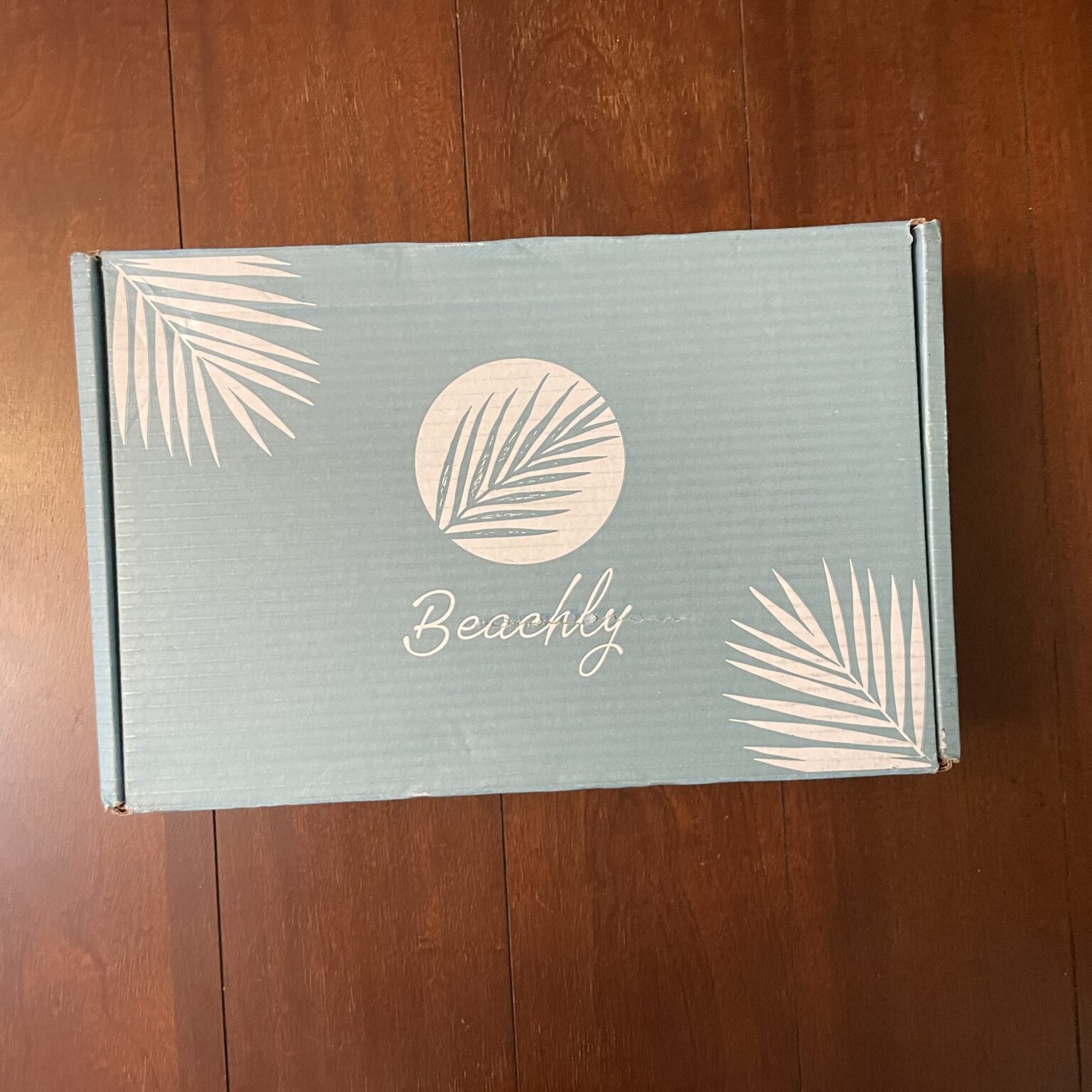 Beachly Lifestyle Box Review Spring 2024 | My Subscription Addiction