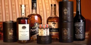 Flaviar Review: This Whiskey Sampler Subscription Will Elevate Your ...